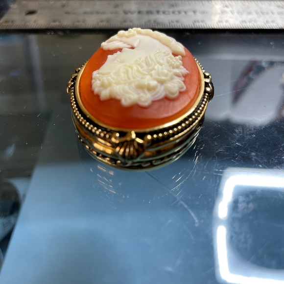 Jewelry | Estee Lauder Collectible Keepsake Solid Perfume Compact Cameo ...